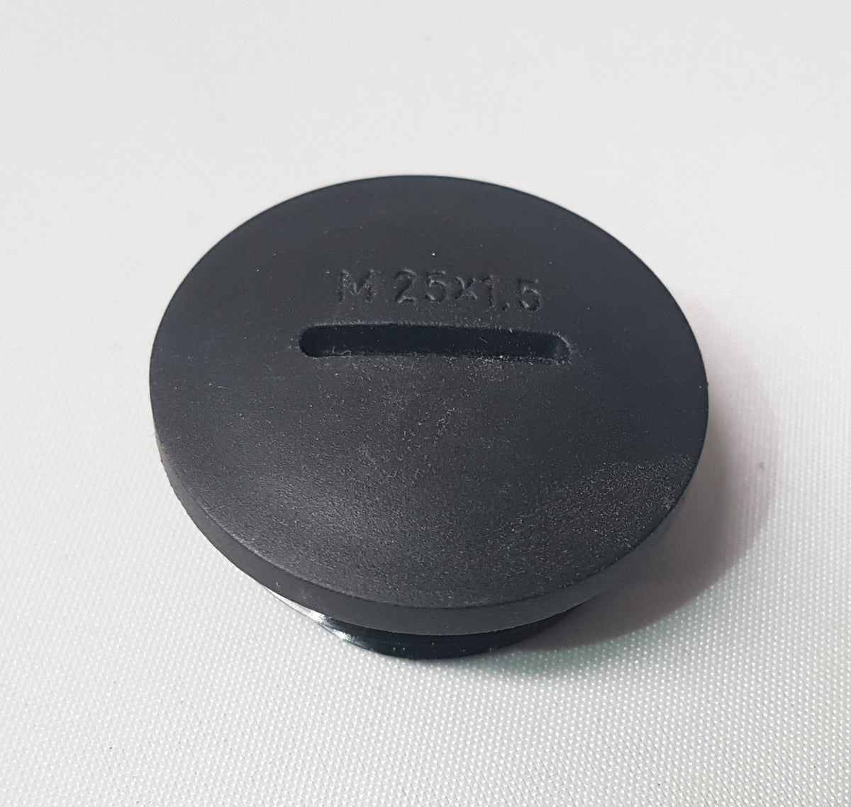 Blanking plug M25 PVC – GIS Spares